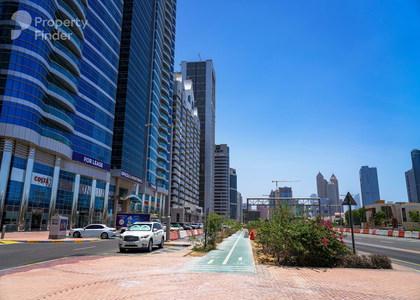 Your Complete Guide to Experiencing Life in Mina Zayed